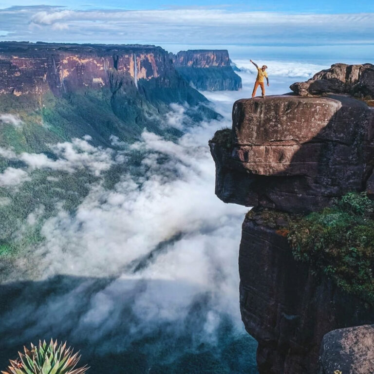 10 Facts You Need to Know about Mount Roraima - PlanetaEXO