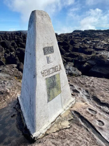 10 Facts You Need to Know about Mount Roraima - PlanetaEXO